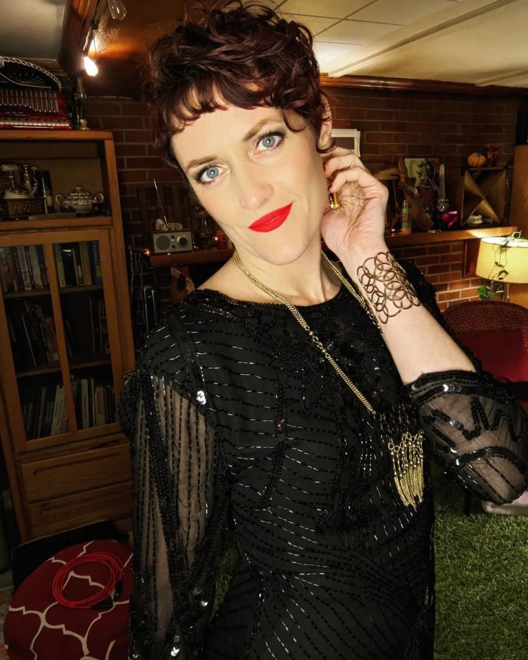 40 Low Maintenance Curly Pixie Cut Hairstyles For 2025