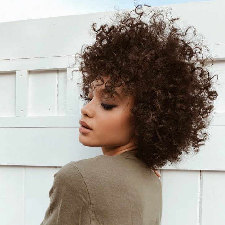 50 Short Curly Hair With Bangs Inspo Pics