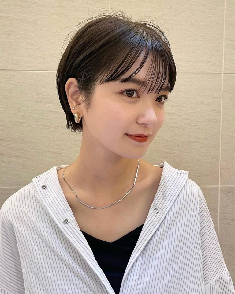 50 Short Straight Hair With Bangs Trends To Try ASAP