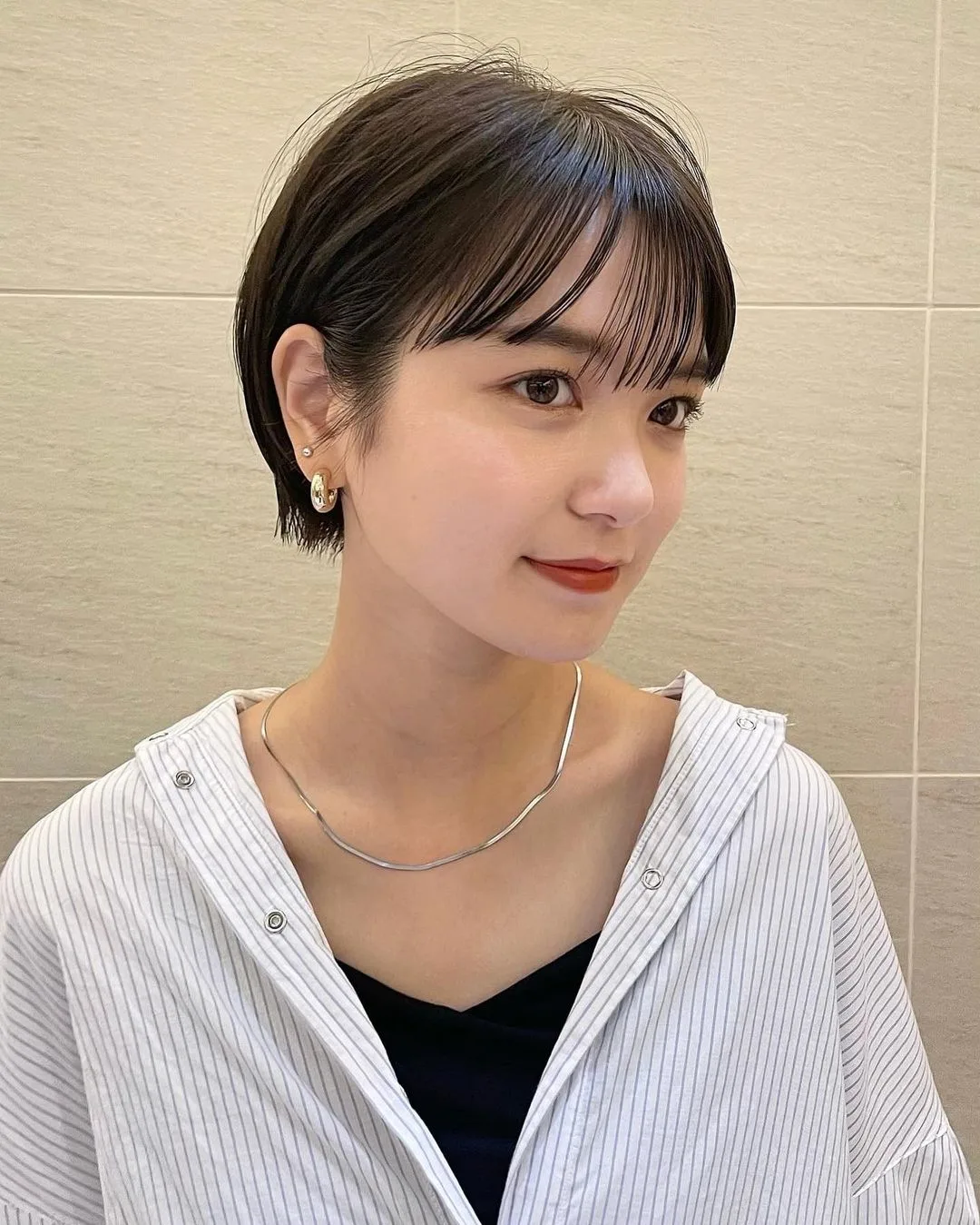 50 Short Straight Hair With Bangs Trends To Try ASAP