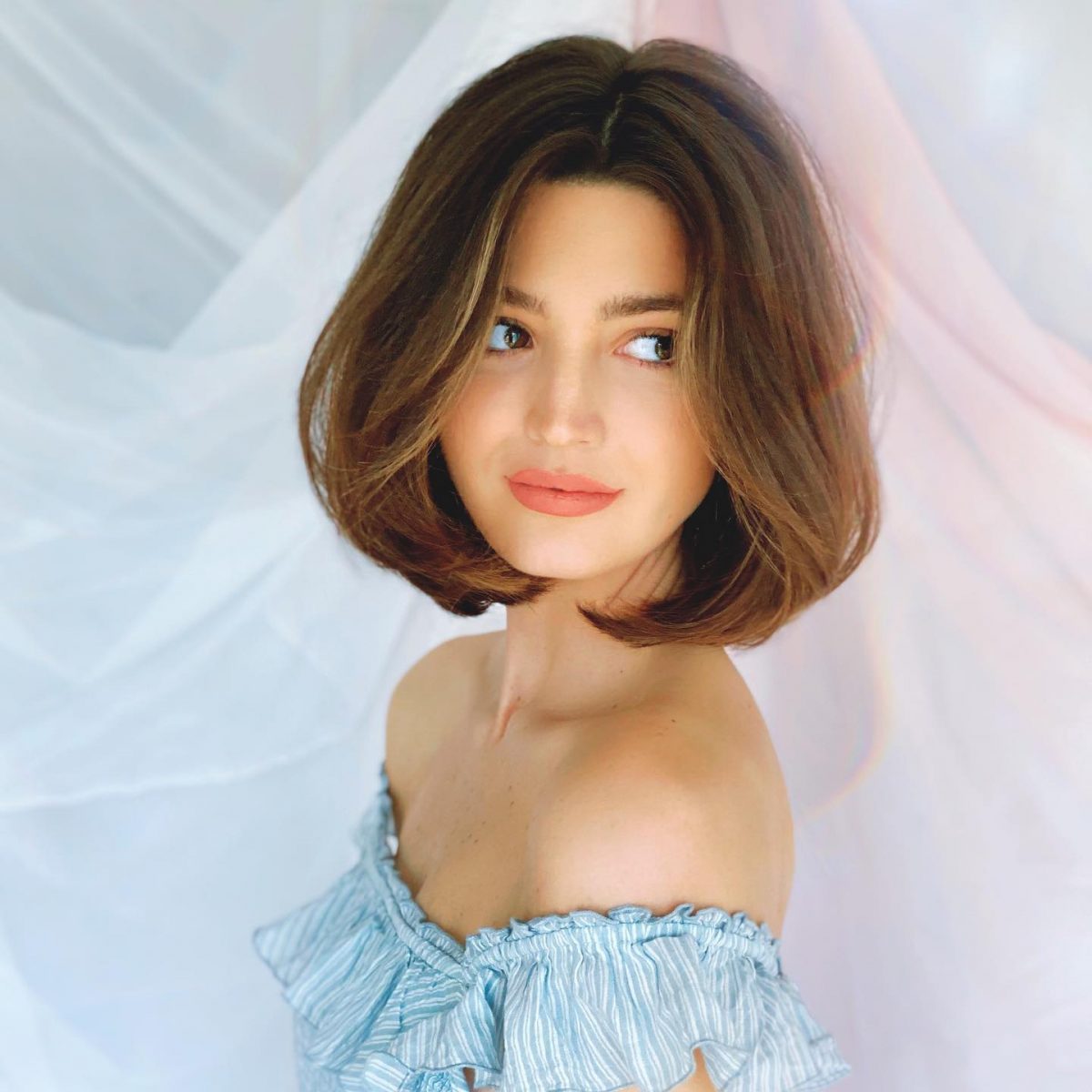 40 Ways To Wear Short Brown Hair In 2025