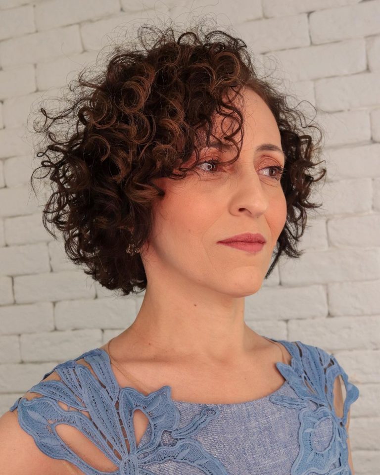 50 Short Curly Hair With Bangs Inspo Pics