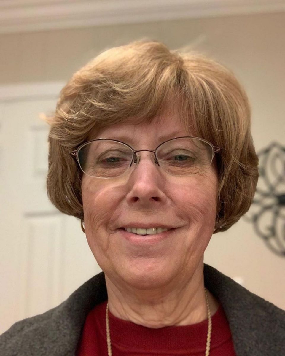 50+ Best Pixie Cuts For Older Ladies With Glasses