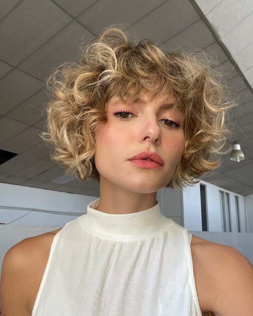 40 Chin-Length Bobs, From Classic To Edgy