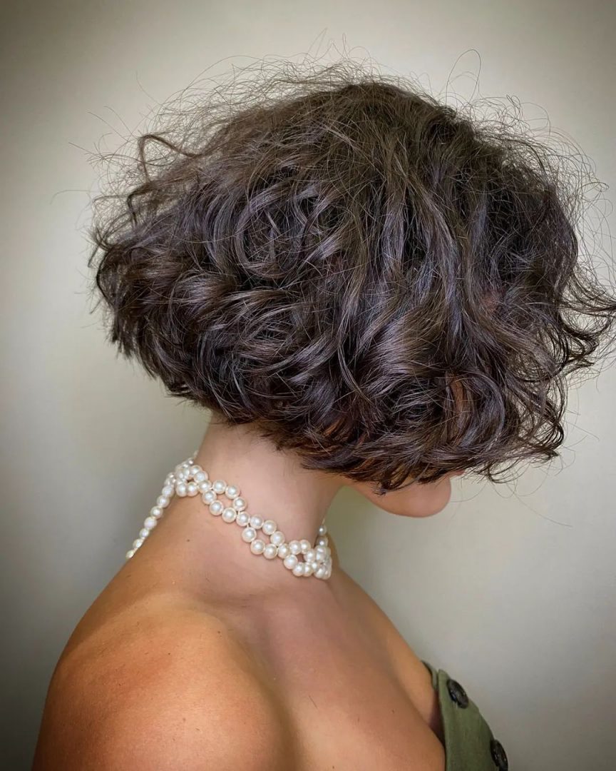 40 Chin-Length Bobs, From Classic To Edgy