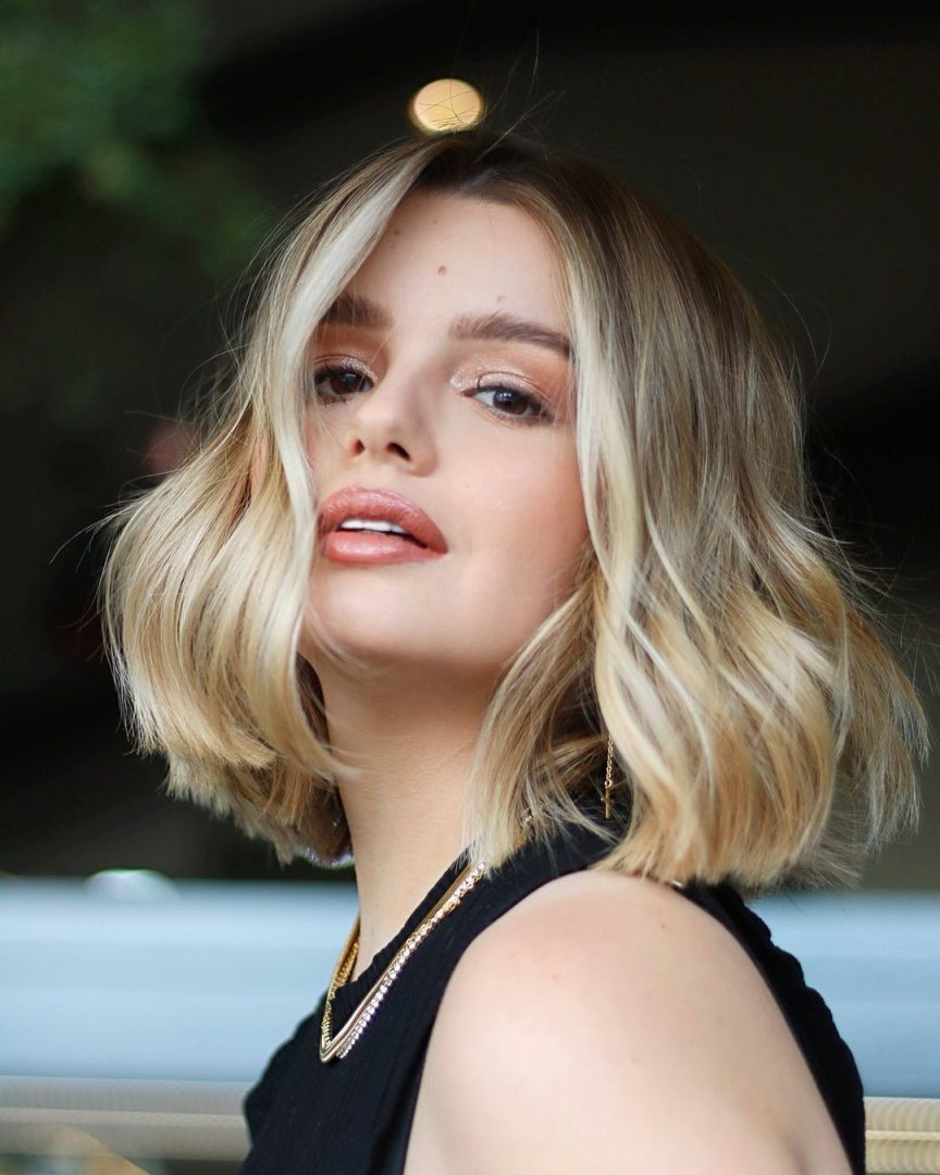 50 Middle Part Bob Haircuts About To Be Everywhere