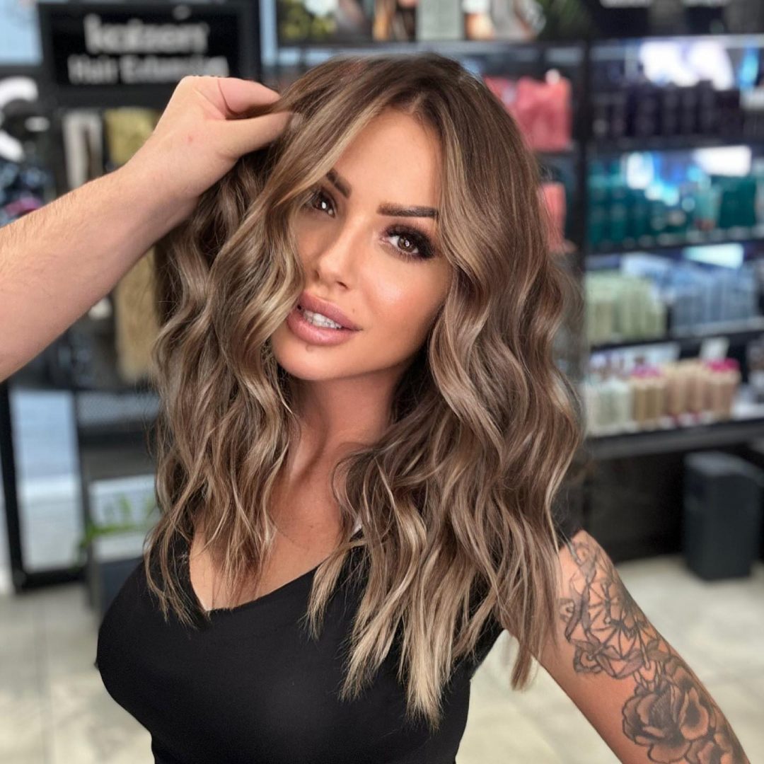 Undone Blonde Is The Ultra-Flattering Way To Go Low-Maintenance