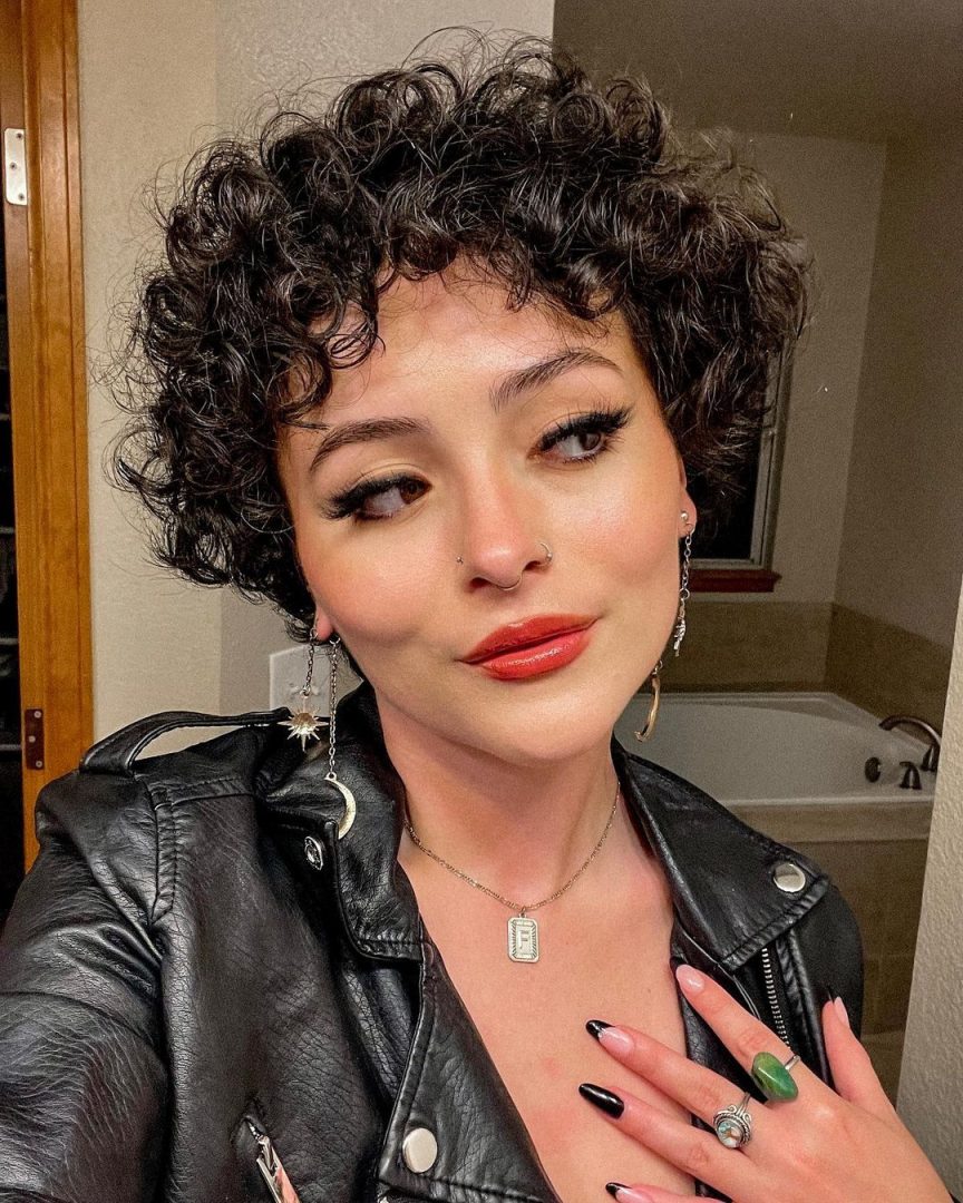 30 Iconic Pixie Cut Hairstyles That Are Back In Fashion