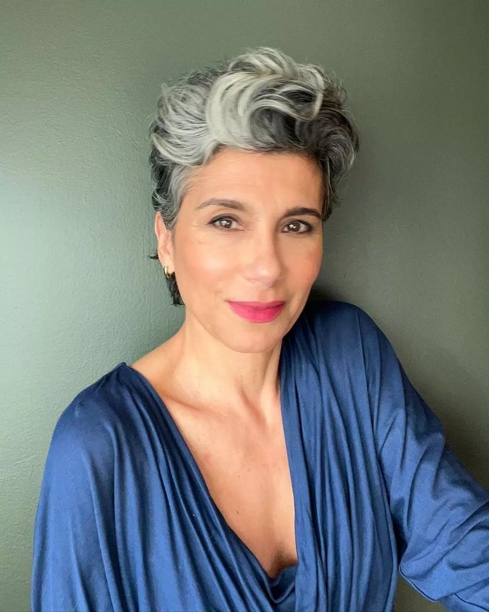 20 Short Fluffy Haircuts Taking Over 2025