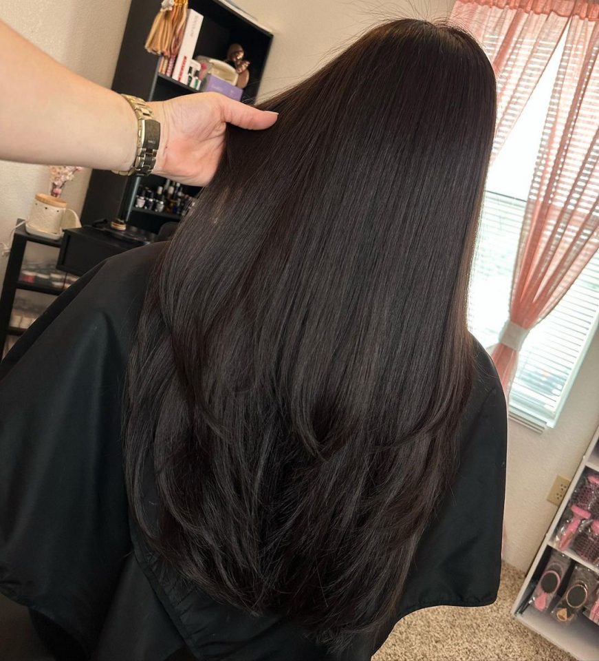 80 ideas de moda para el pelo castaño oscuro para 2024