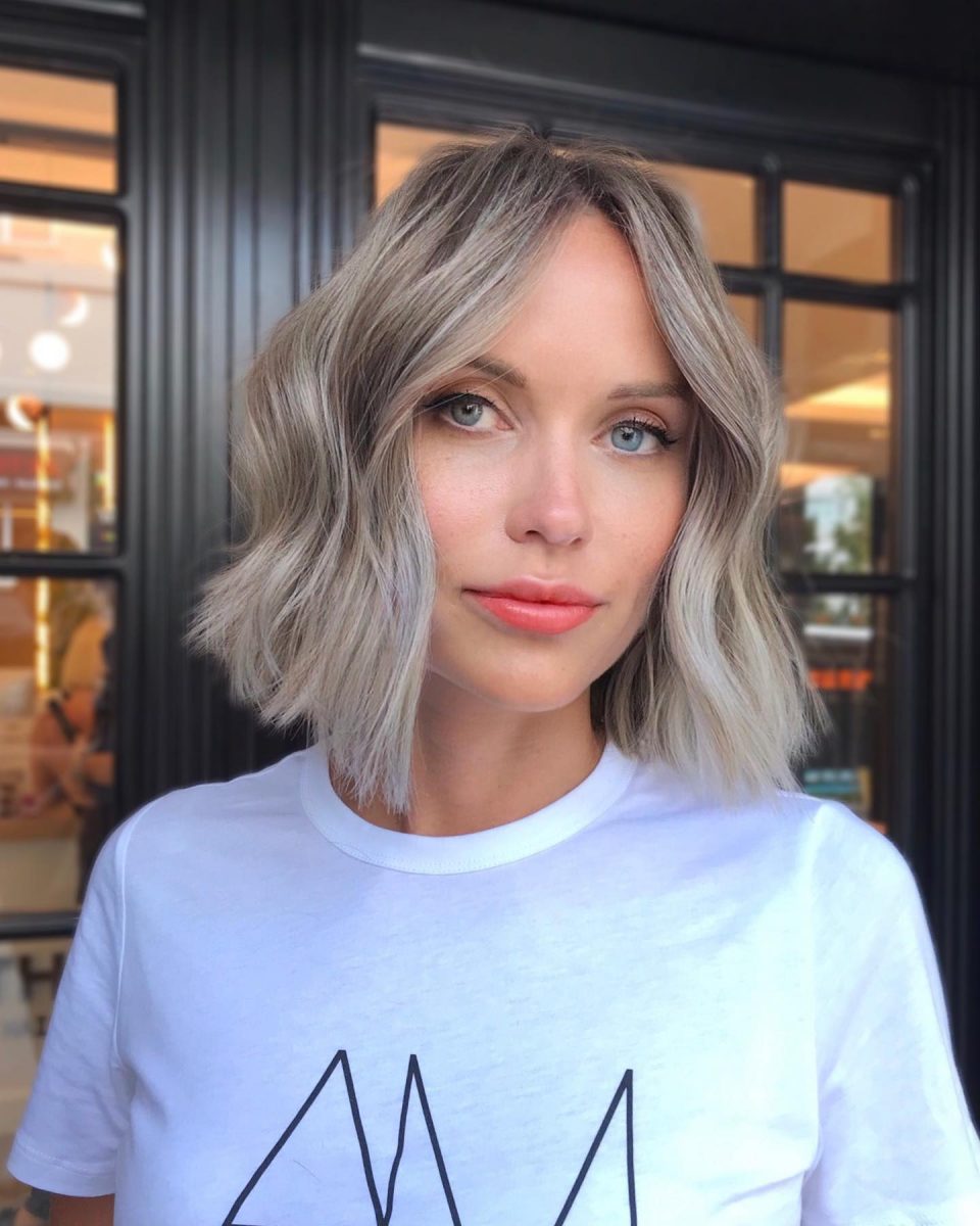 60 ideas de color de pelo rubio ceniza de moda en 2024