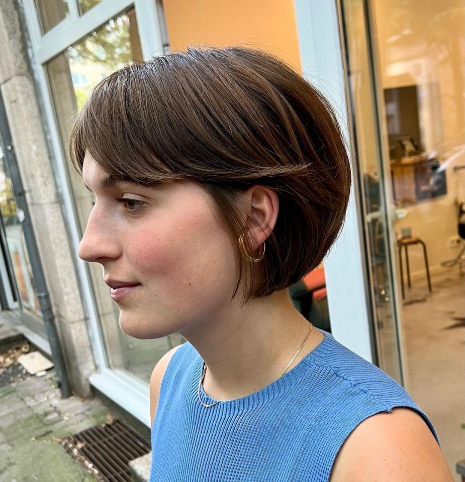 50 Best Hairstyles With Curtain Bangs Trending In 2025