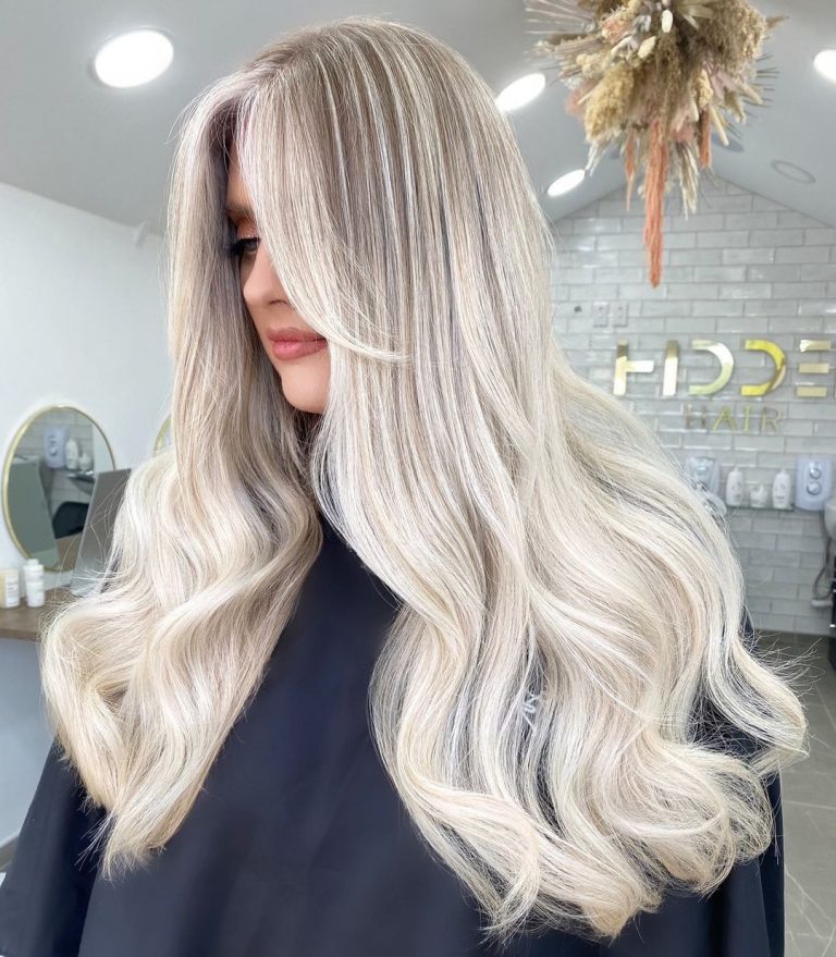 60 idee per capelli biondo platino che vi faranno desiderare un cambio ...