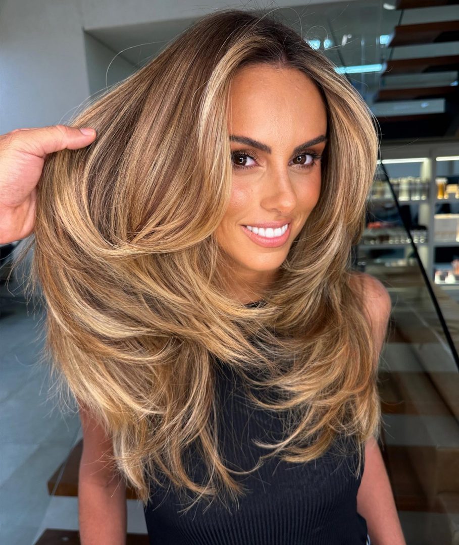 30 Colori di capelli biondo scuro che danno un lusso tranquillo nel 2024