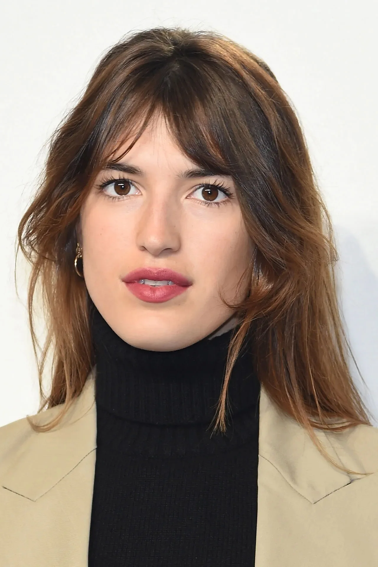The Definitive Guide To Choosing The Right Type Of Bangs