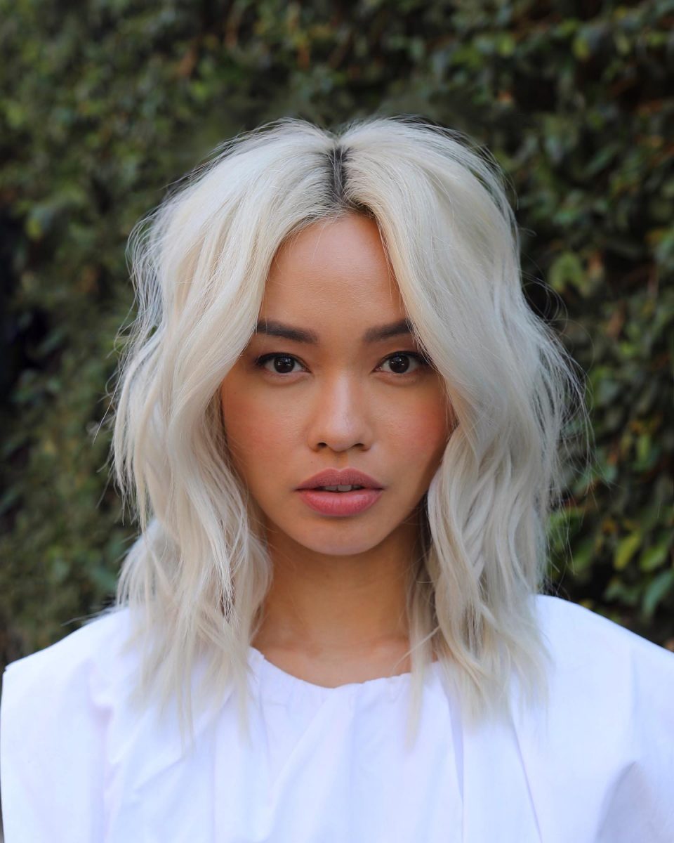 60 ideas de cabello rubio platino que te harán desear un cambio de color