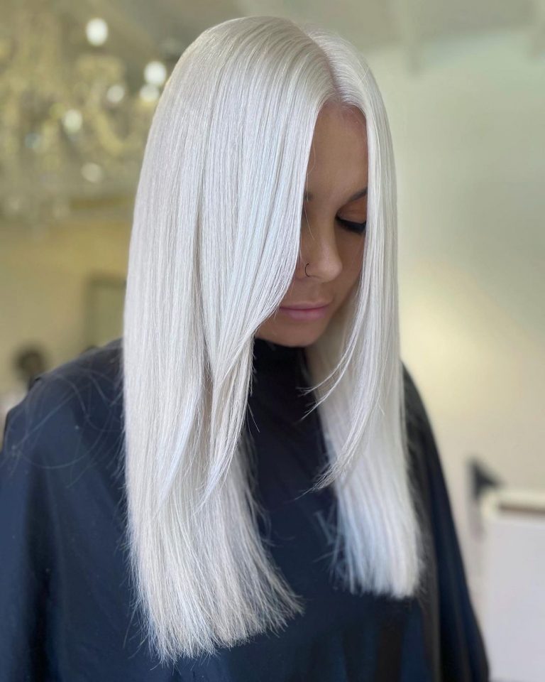 60 ideas de cabello rubio platino que te harán desear un cambio de color