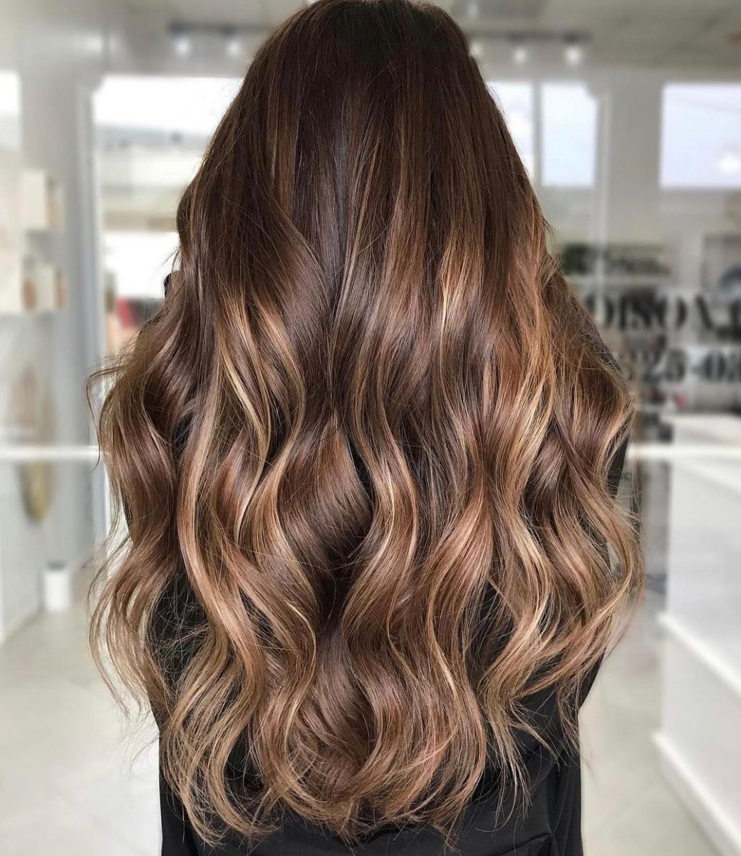 60 idee per capelli castani luminosi con riflessi biondi