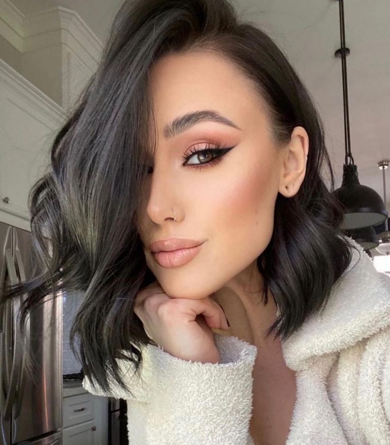 35 '90s Lob Inspo Pics To Bookmark