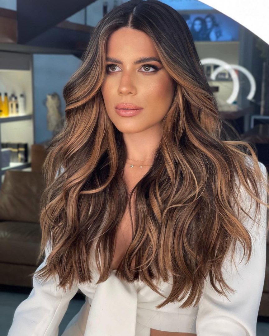 35 ideas de pelo castaño dorado para inspirar tu próximo tinte