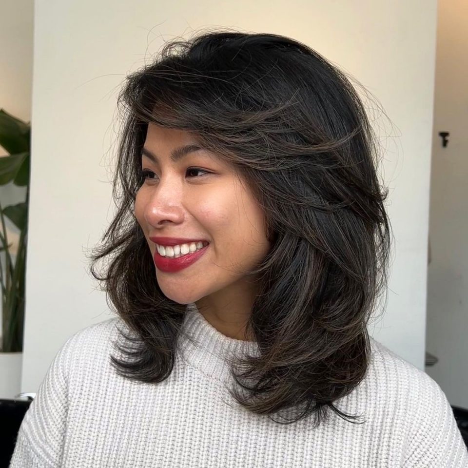 Top 40 Shoulder-Length Hairstyles With Bangs To Try In 2024