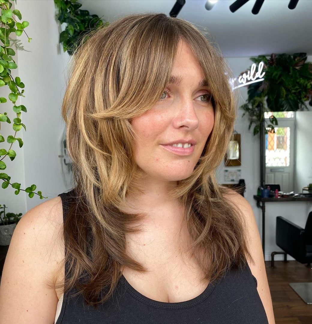 60 Cool Medium-Length Shag Haircuts Set To Dominate 2024