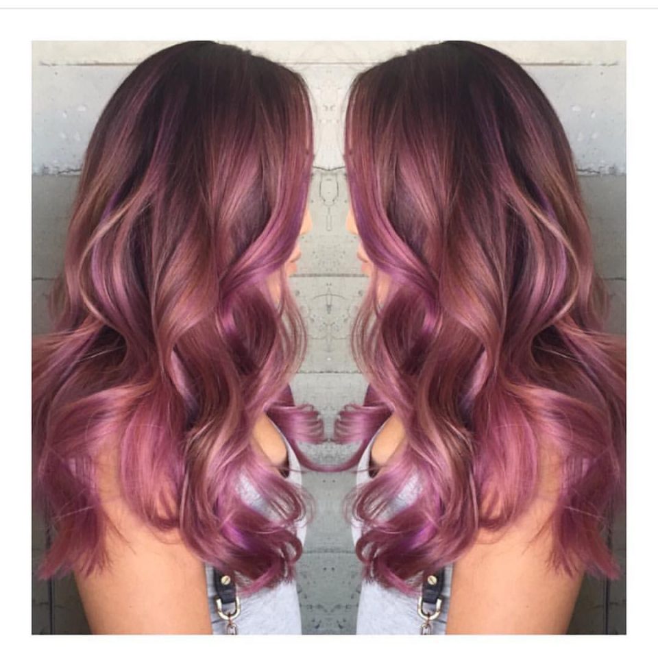 30 Dashing Styles For Transforming Long Wavy Hair