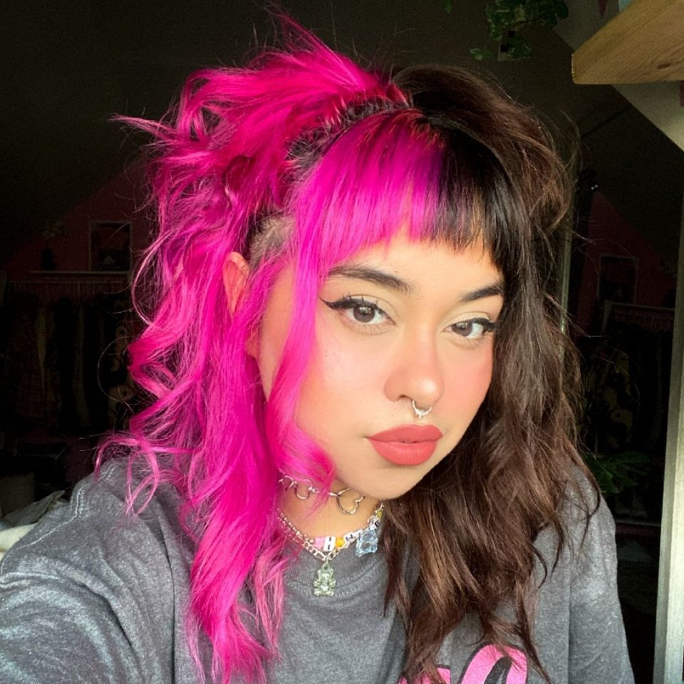 40 Dyed Curly Hair Ideas To Try In 2025
