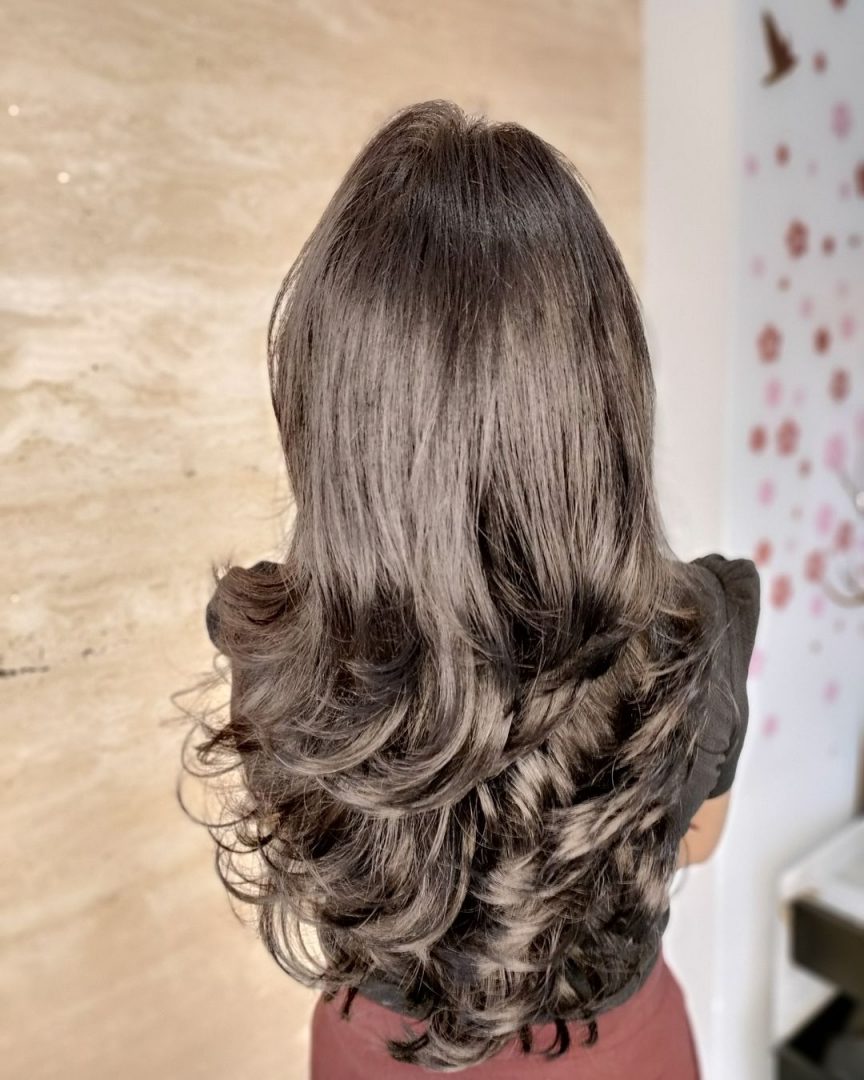 30 Dashing Styles For Transforming Long Wavy Hair