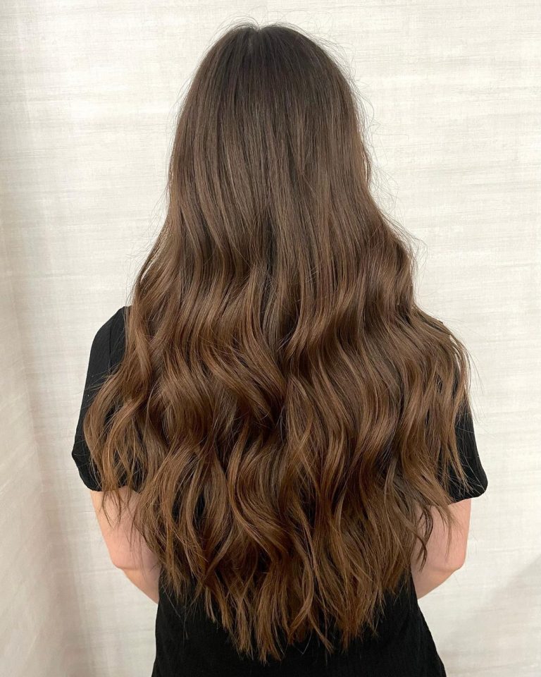 30 Dashing Styles For Transforming Long Wavy Hair