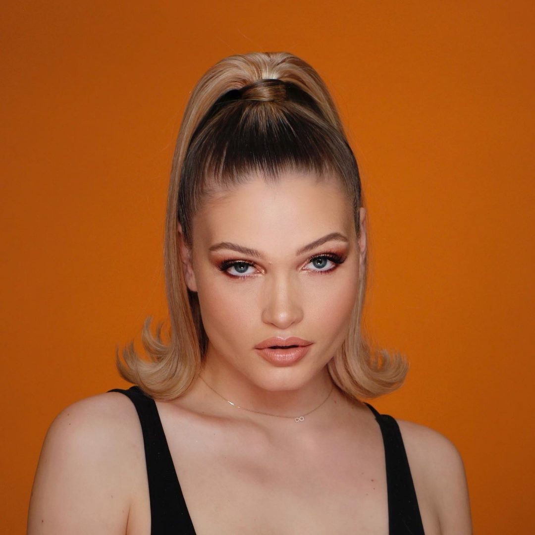 24 Runway-Worthy Slick-Back Ponytail Styles