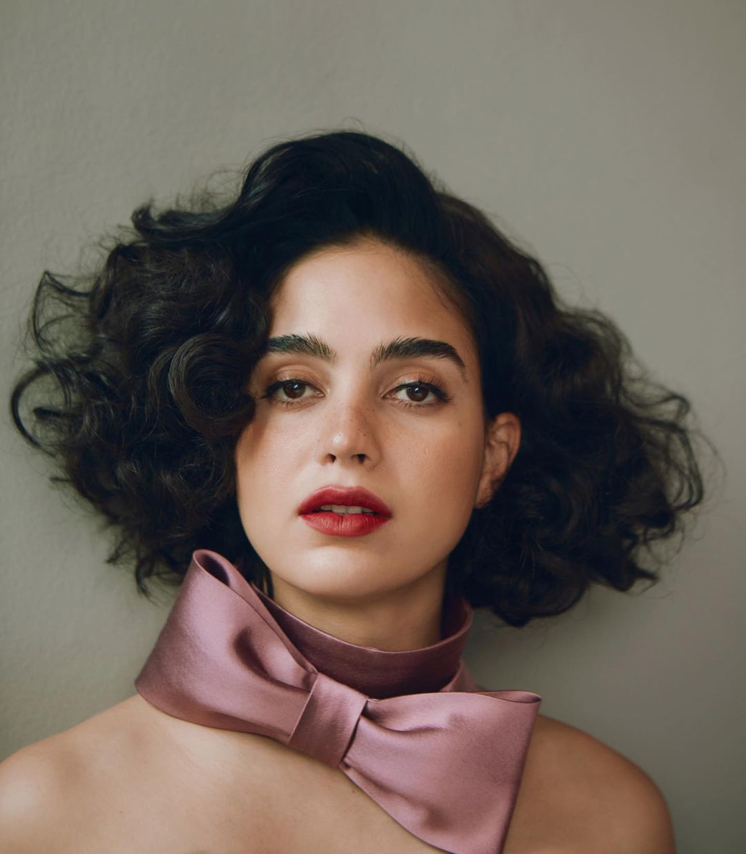 30+ Irresistible Long Curly Bob Hairstyles You Need To See
