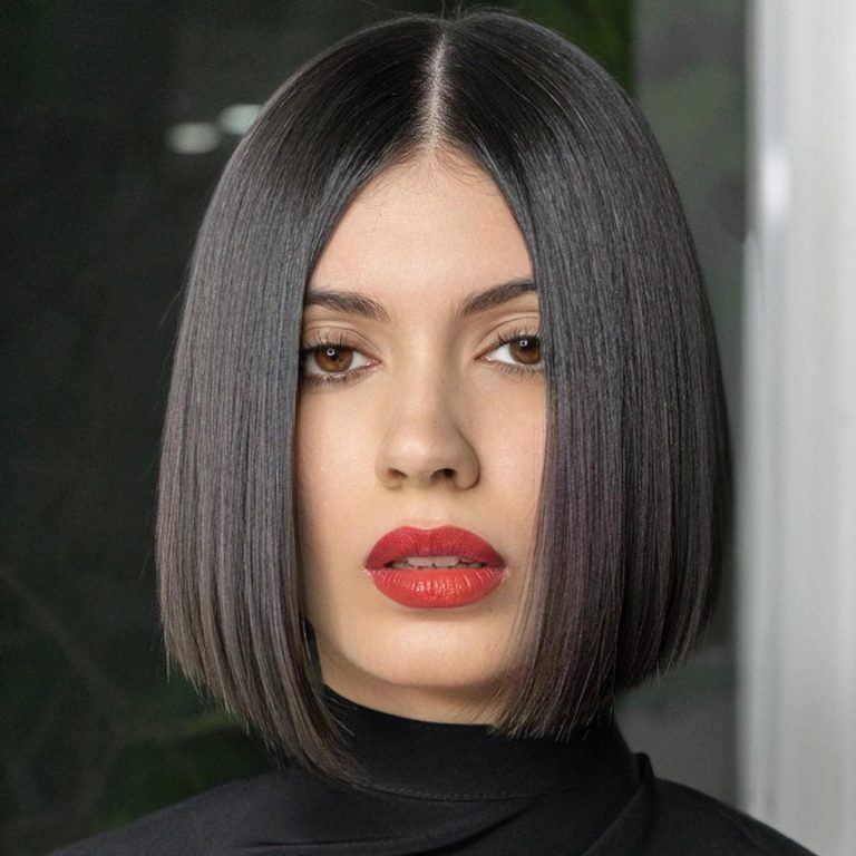 55 Medium-Length Bob Haircuts For Your Inspo Board