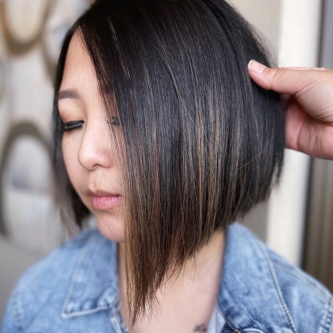 65 Fresh Angled Bob Haircuts For 2025