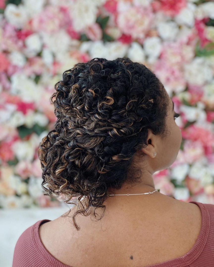 Save Time And Look Chic With These 23 Easy Updos For Medium Hair