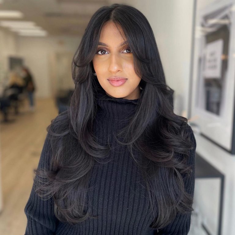 26 Dynamic Long Layered Hair Ideas For Ultimate Volume