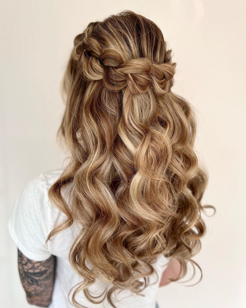 24 Breathtaking Half-Up Half-Down Wedding Hairstyles