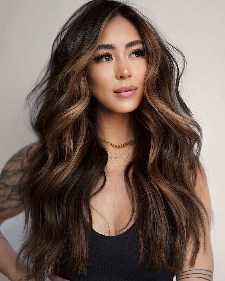 26 Dynamic Long Layered Hair Ideas For Ultimate Volume