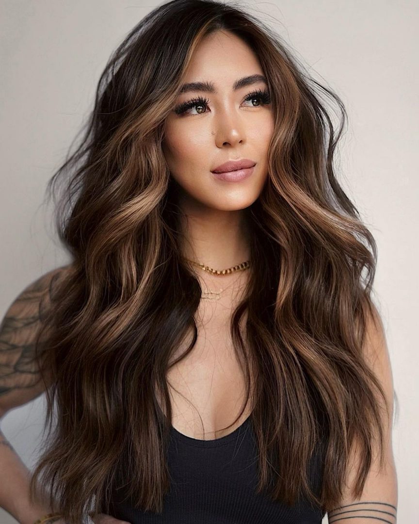 26 Dynamic Long Layered Hair Ideas For Ultimate Volume