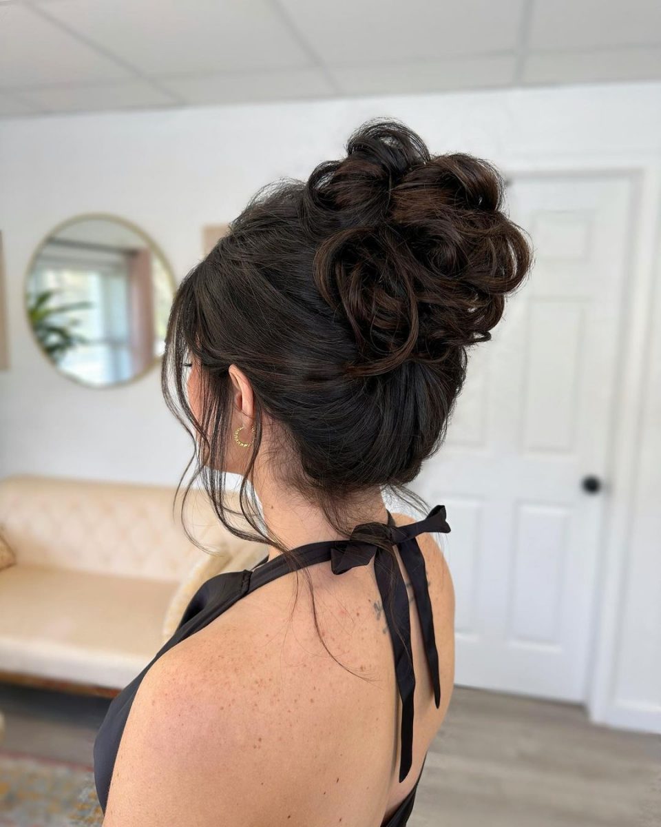 25 Black Hair Bun Styles That Are Too Pretty To Pass