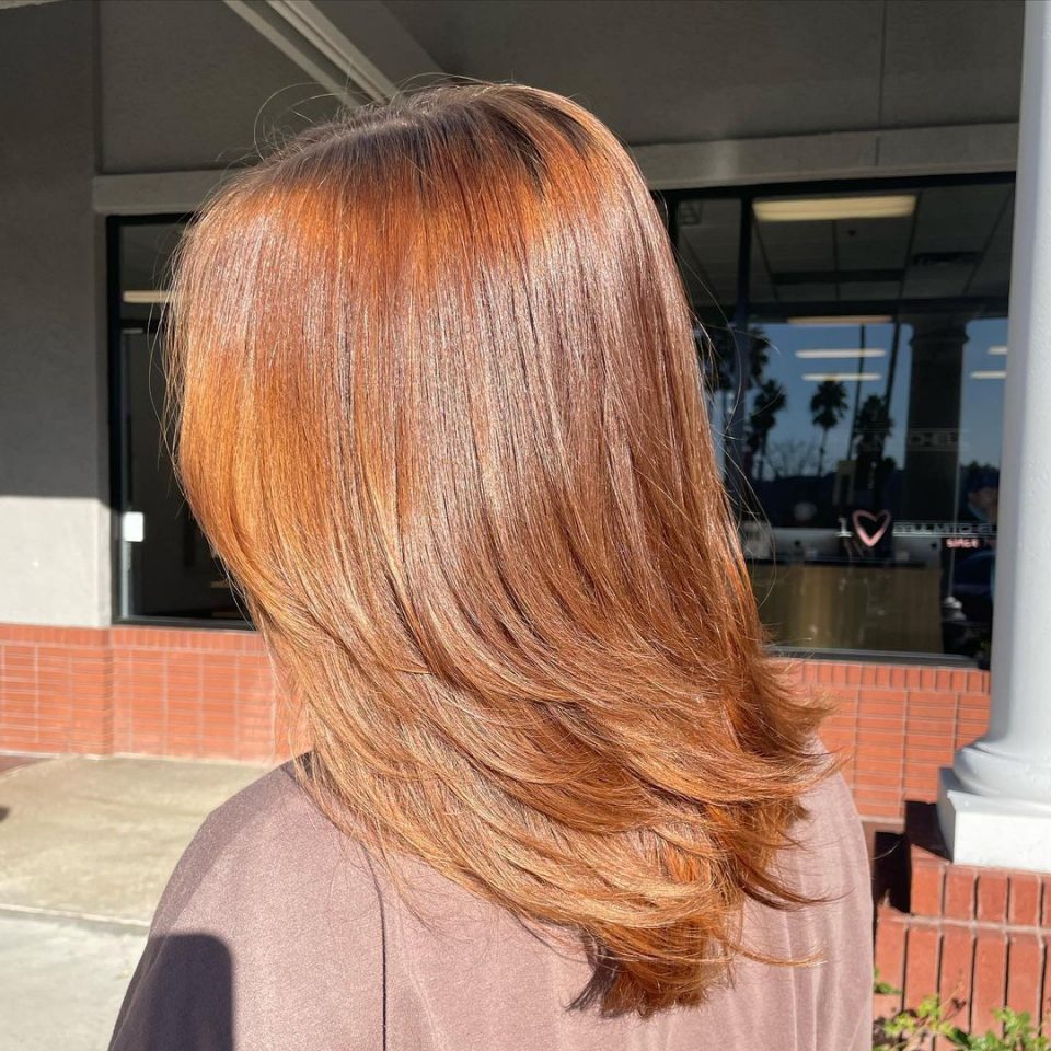 24 Medium-Length Hairstyles With Layers For Ultimate Volume Boost