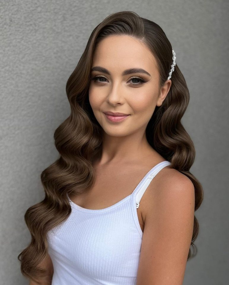 20 Chic & Sleek Wedding Hairstyles For Long Hair To Rule In 2025