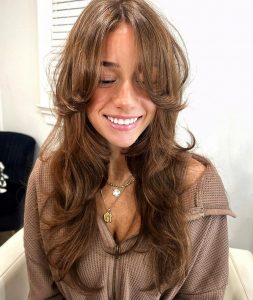 26 Dynamic Long Layered Hair Ideas For Ultimate Volume