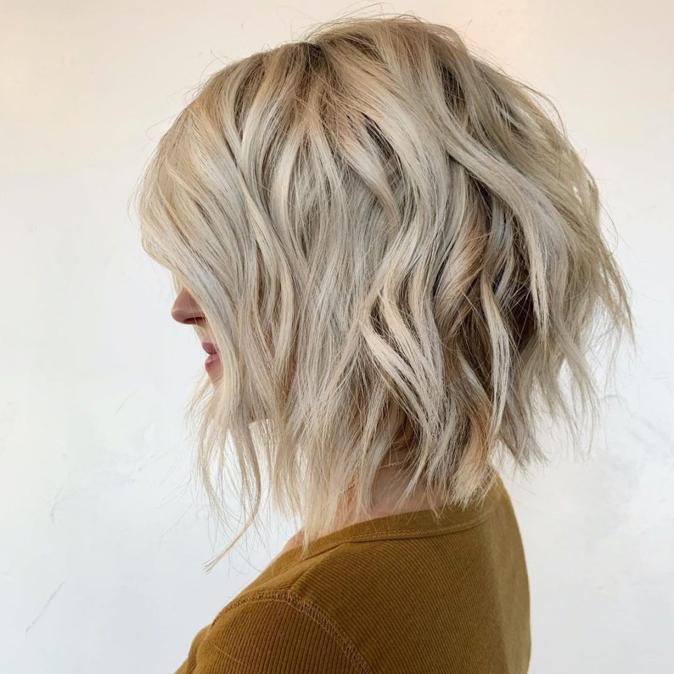 Estes 30 cortes de cabelo curtos a médios fizeram furor em 2025