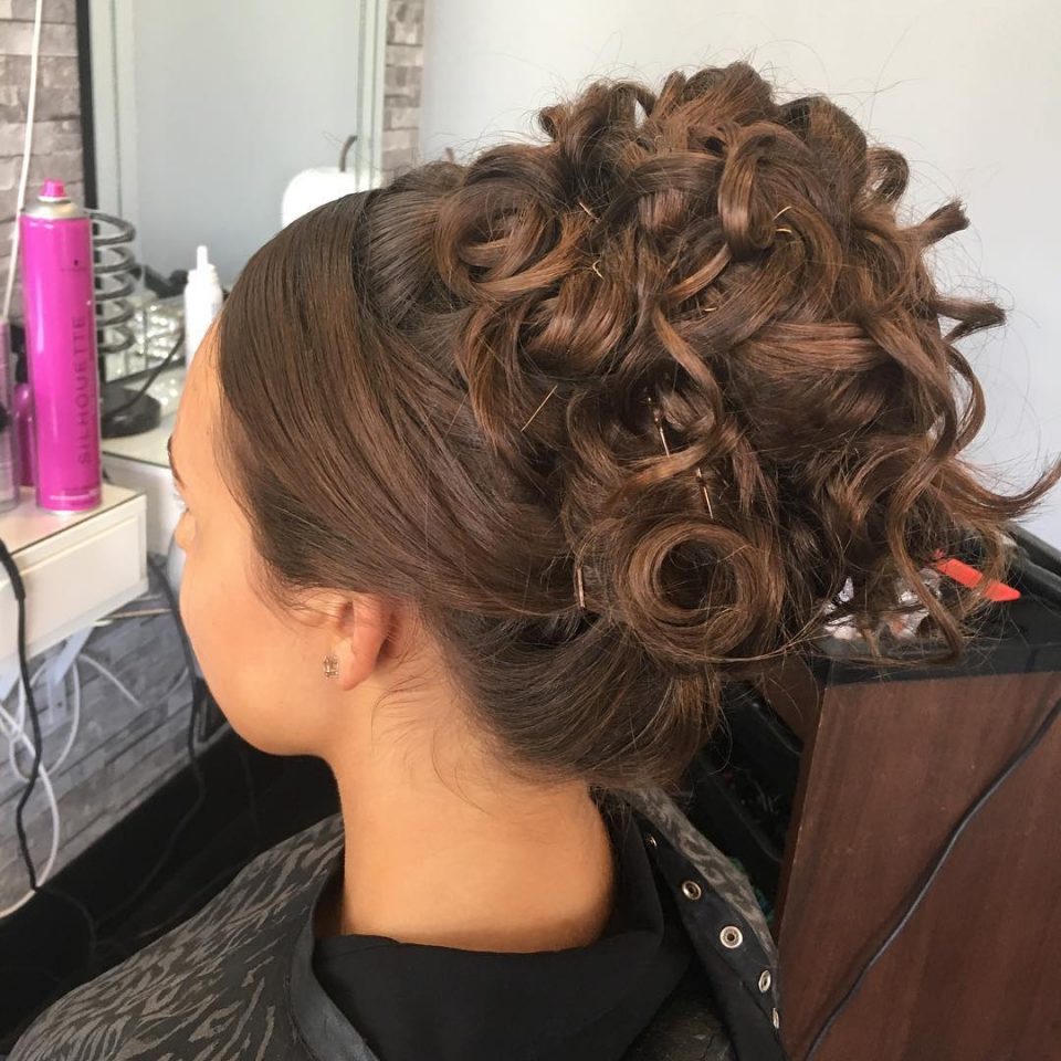 These 20 Curly Updo Hairstyles Are Real Head-Turners