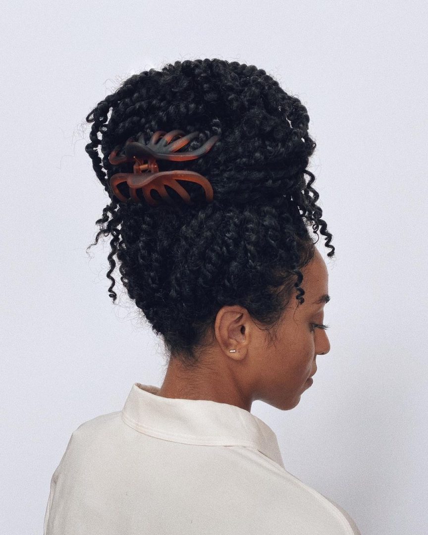 25 adembenemende opsteekkapsels voor lang haar: gemakkelijk te stylen ...
