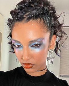 Everyone Is Obsessed With These 25 Spiky Y2K Hairstyles
