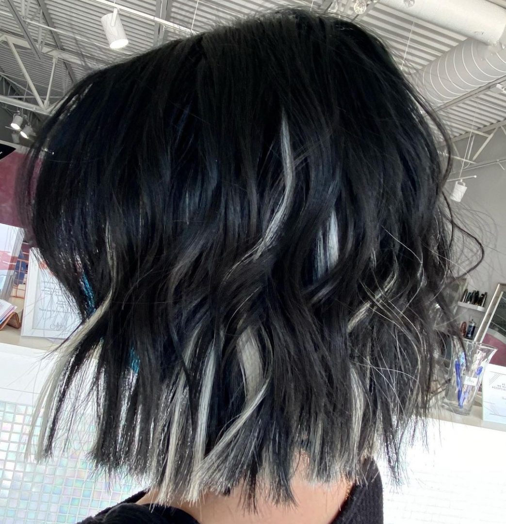 Los peinados en blanco y negro más elegantes para destacar esta temporada