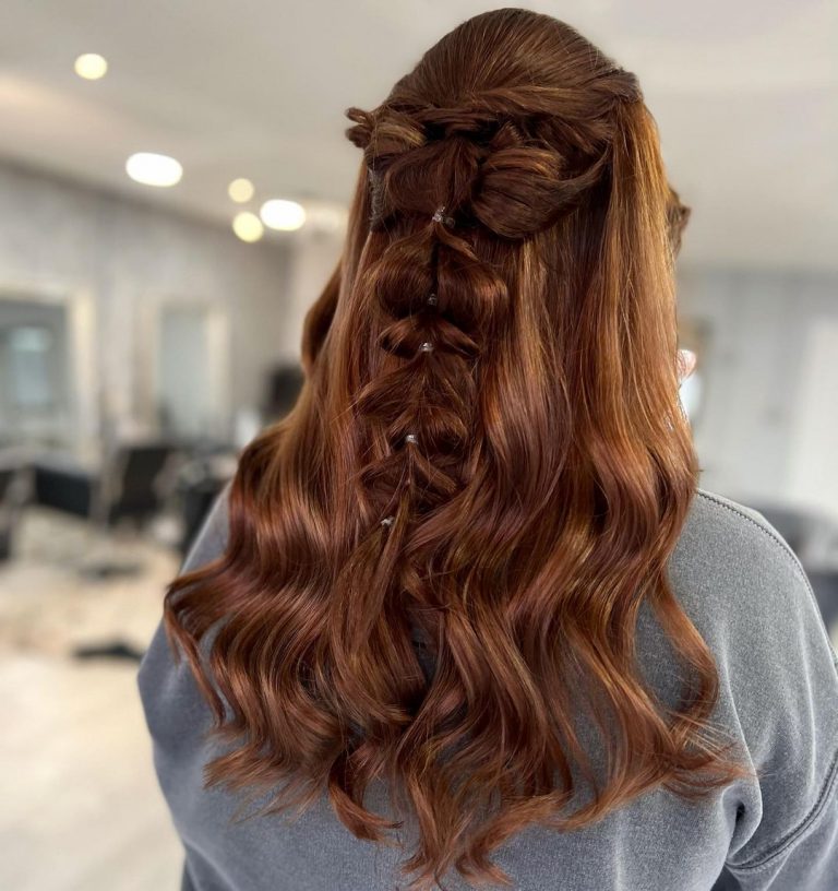 22 Long Wavy Hairstyles To Bring Out Your Inner Goddess