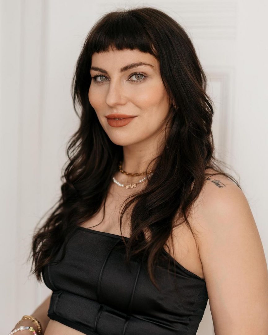 Baby Bangs & Long Hair: 2024's Trendiest Long Locks Combo